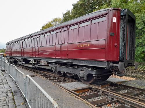 LNER E70470E Gresley Gangwayed Passenger Brake (Pigeon Van) Built 1938